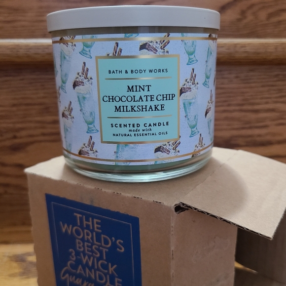 White Barn | Accents | Fire Salenwtwhite Barn Mint Chocolate Milkshake ...